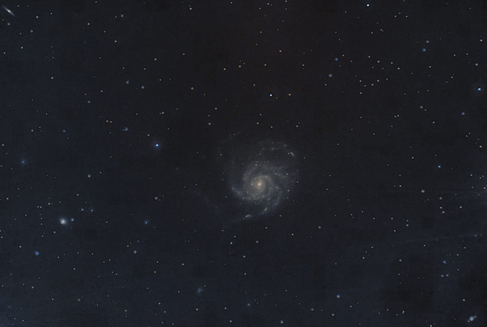 Messier 101 - Pinwheel Galaxy - Astro Lee